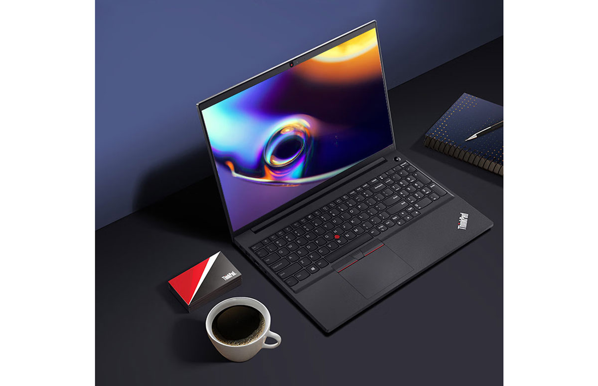 Máy tính xách tay Lenovo Thinkpad E15 GEN 4 21E600CFVA