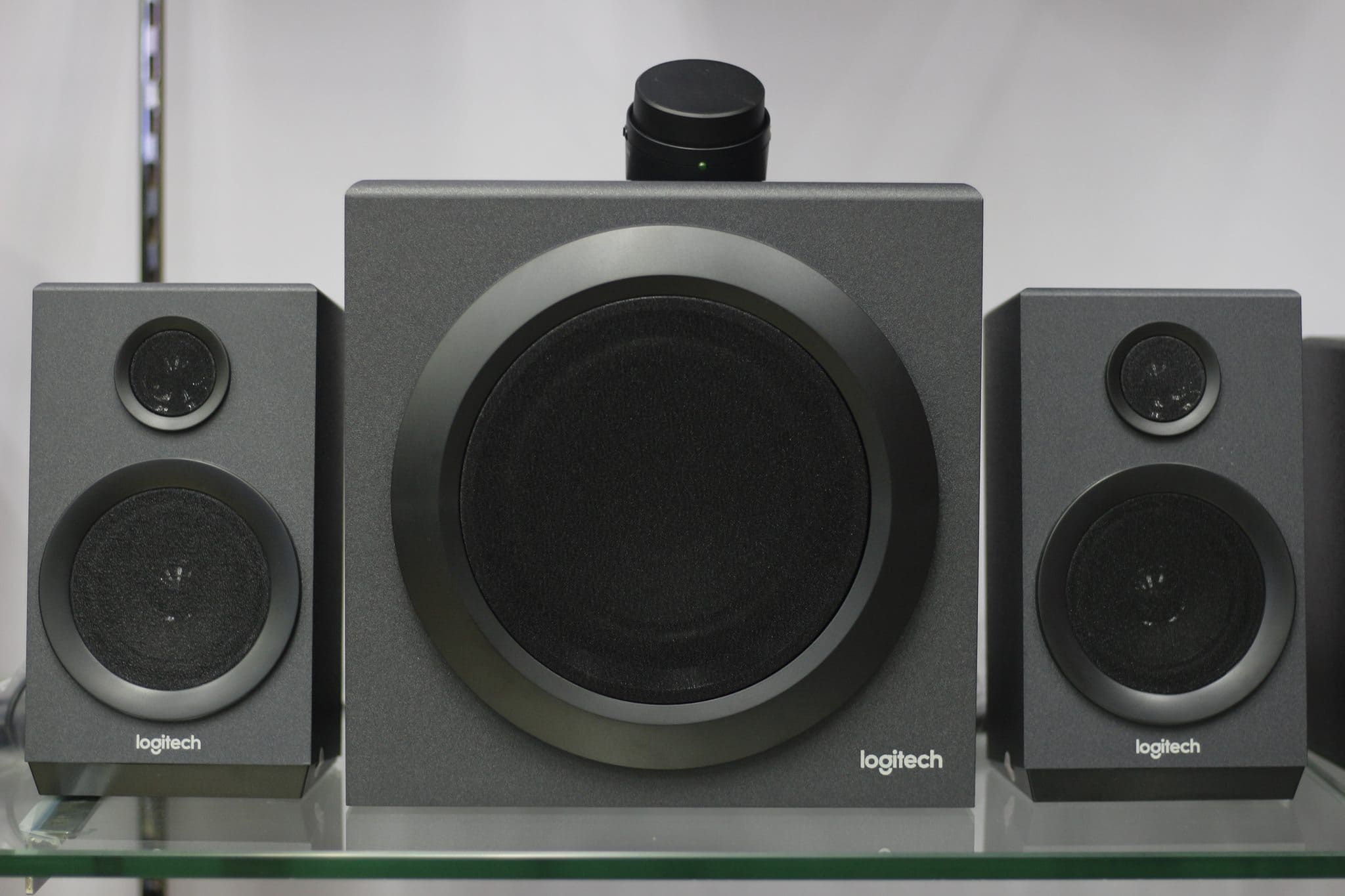 Logitech Z333 - Loa Bass khủng cho máy tính cá nhân