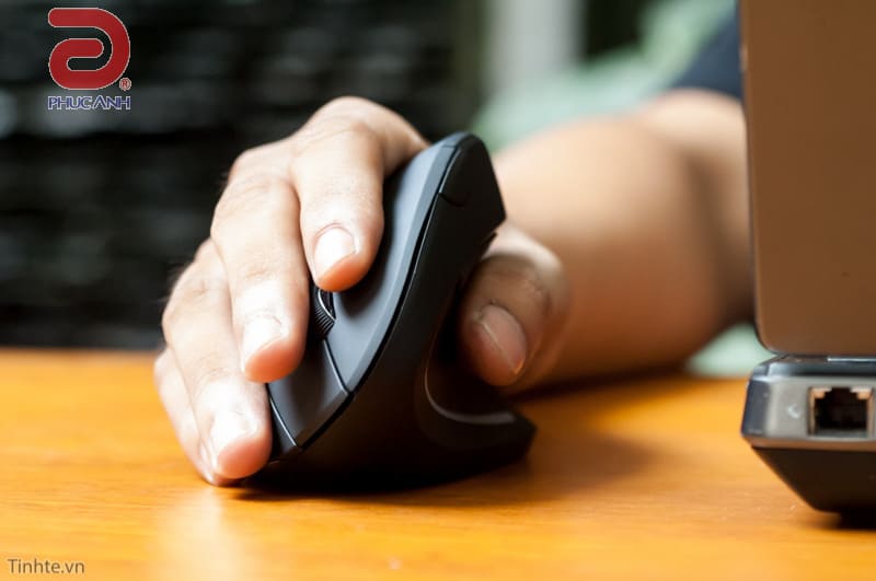 Mẫu chuột công thái học này liệu có giúp bạn hết mỏi tay?